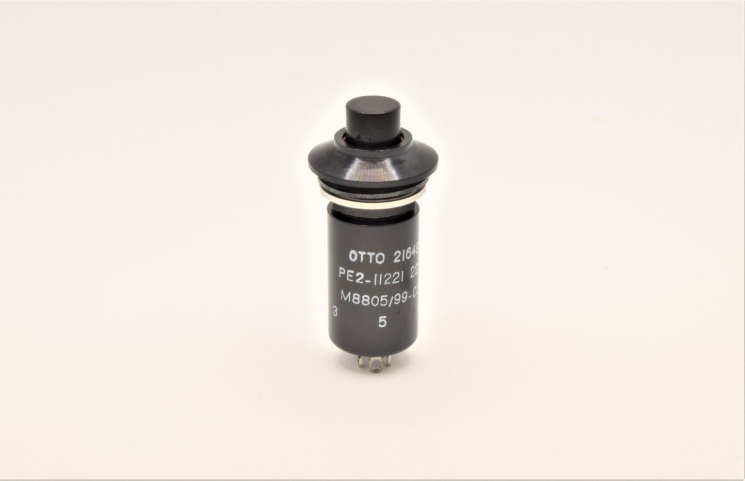 PE2-11221 M8805/99-025 OTTO Sealed Pushbutton Switch - Marine Air Supply